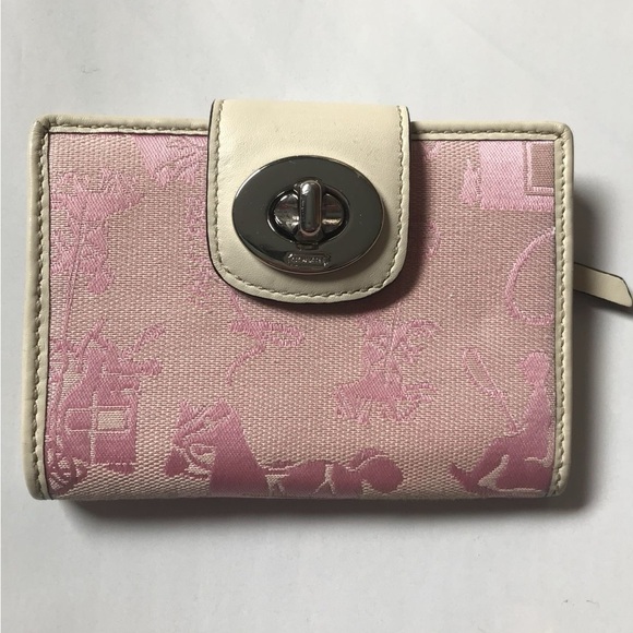 Coach | Bags | Authentic Coach Penelope Signature Turnlock Wallet ...